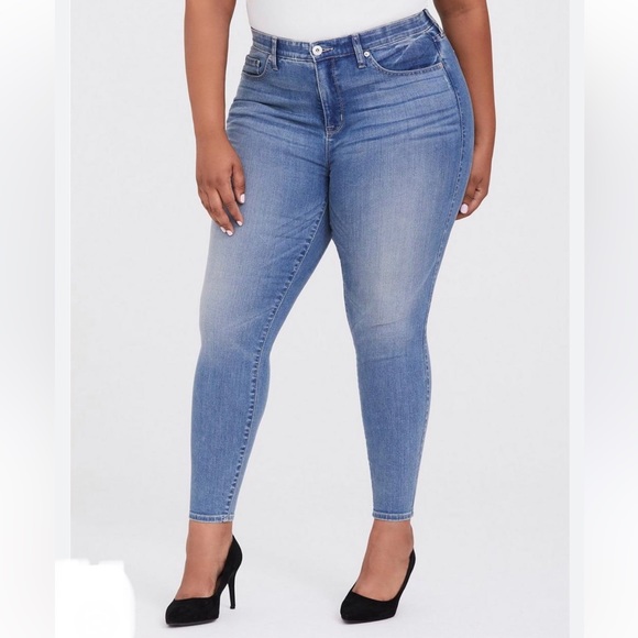 torrid | Jeans | Torrid Sky High Skinny Denim Jeans Sz 6r | Poshmark